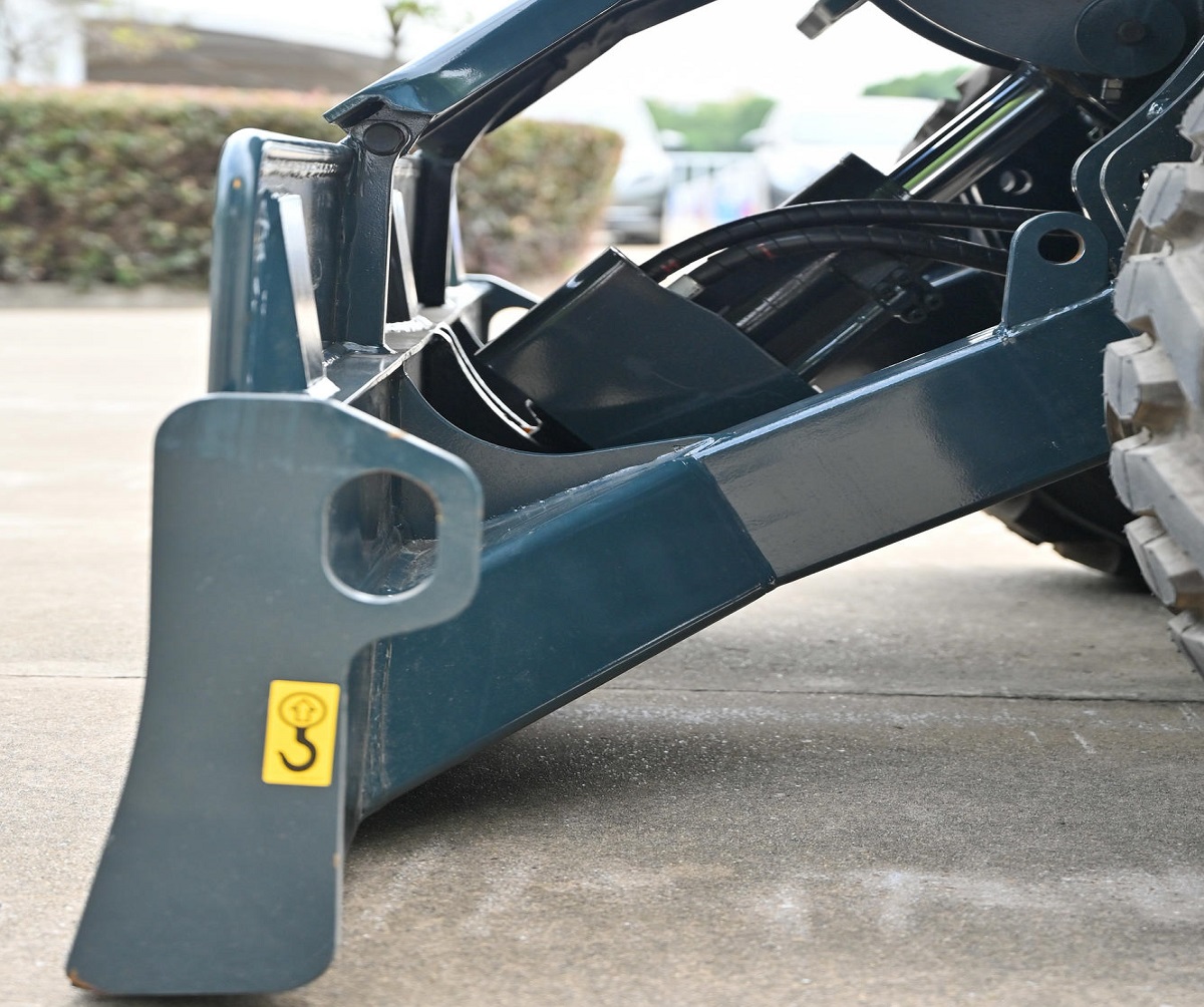 Giá Máy Xúc Bánh Lốp Doosan 55W Mới, Nên Chọn R60WVSpro