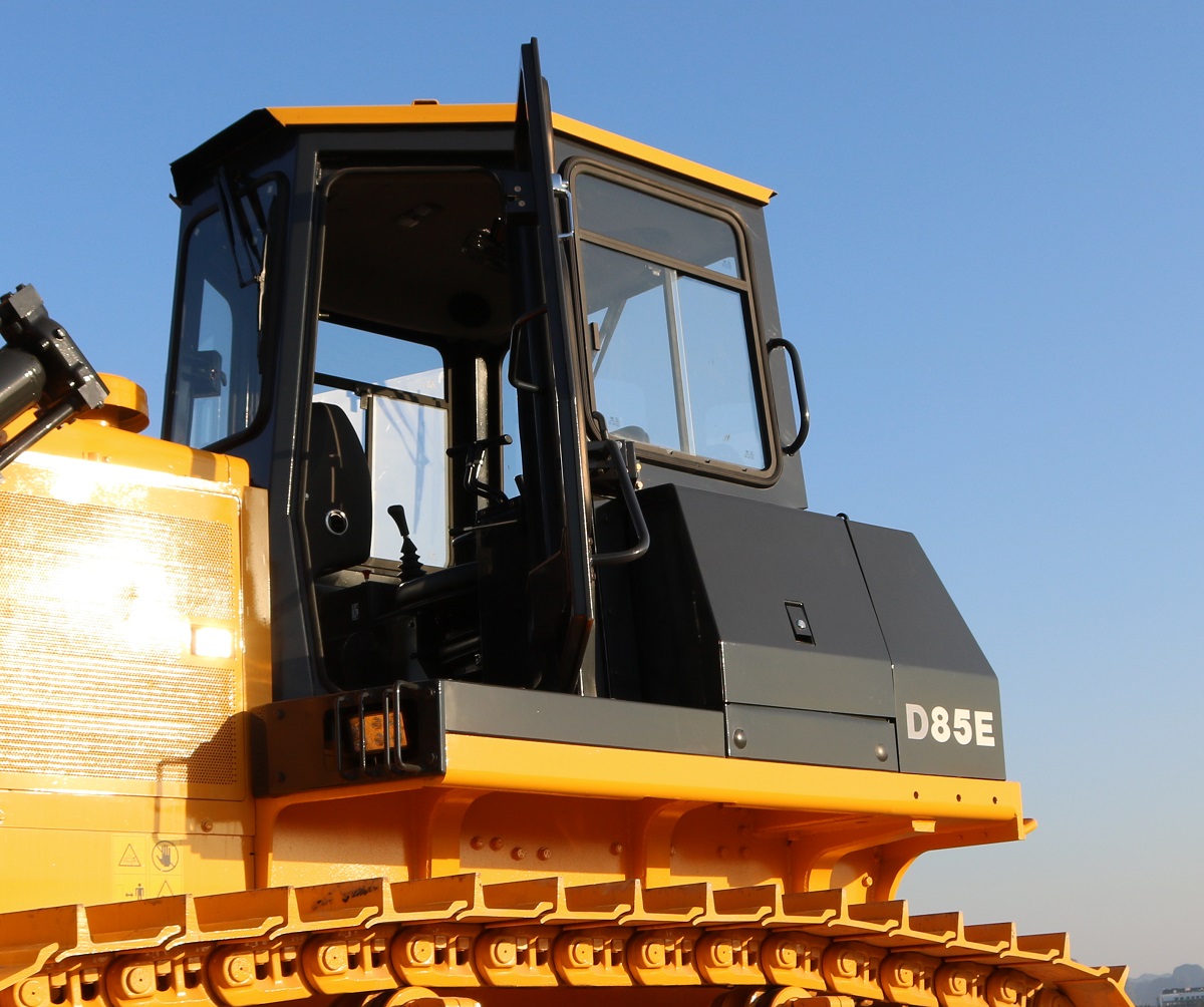 ĐẠI LÝ MÁY ỦI KOMATSU D85E-21 LIÊN DOANH